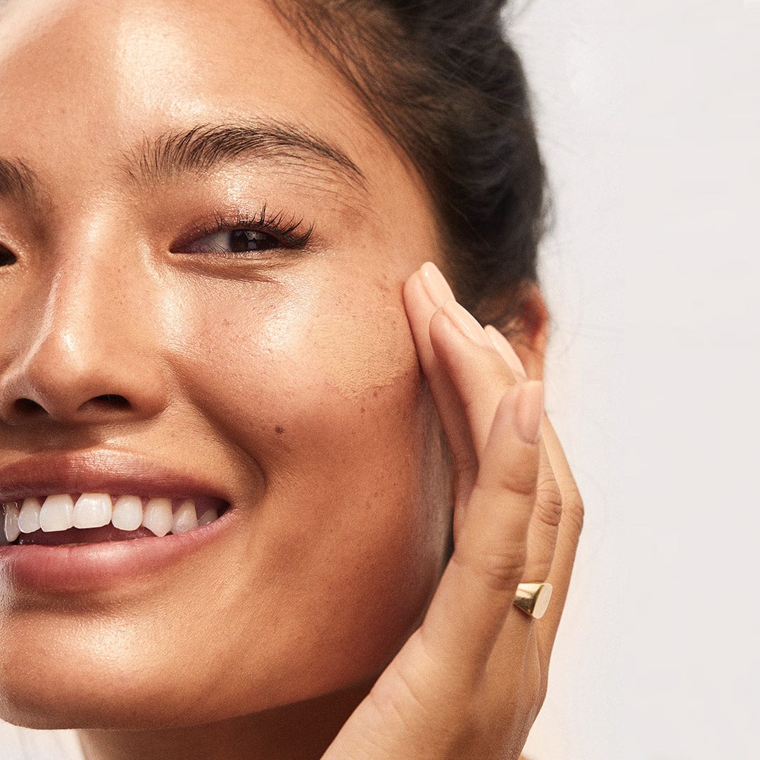 Weekend Skin SPF50 Tinted Sunscreen with Vitamin C | Iris&Romeo